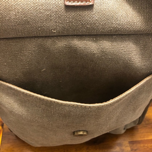 cargoit | Bags | Cargoit Beige Brown Crossbody Bag | Poshmark